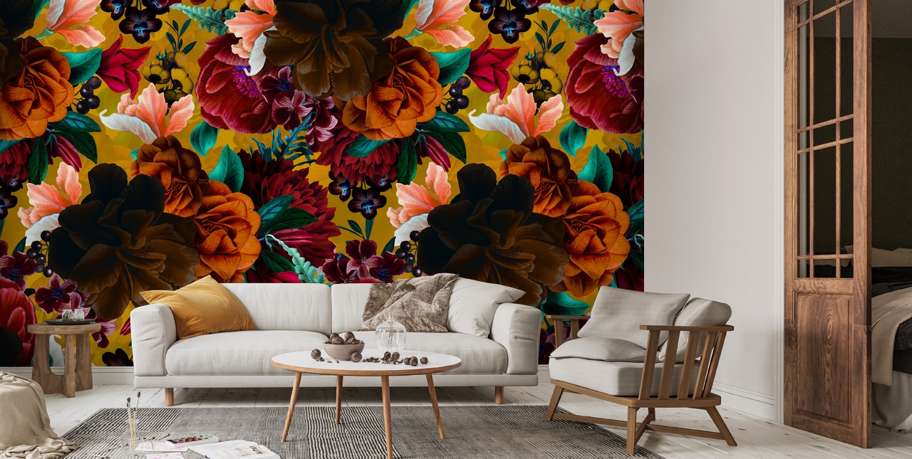 Tropische dunkle Blumen bemalte Tapete | Wallsauce DE