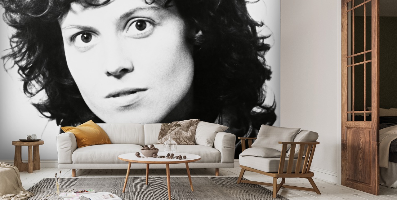 Sigourney Weaver II (Alien) Wallpaper Mural | Wallsauce UK