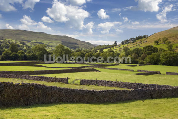 Rural Yorkshire Wallpaper | Wallsauce US